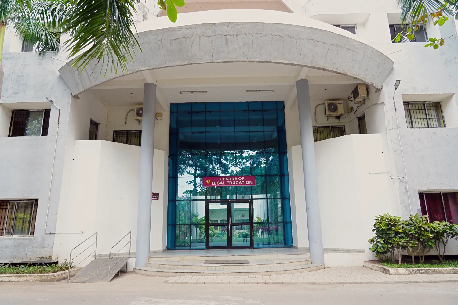 SMVEC - Best Law centre in Pondicherry